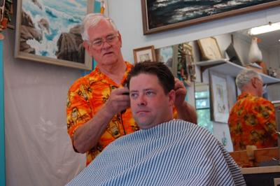 Beloved barber Razor Ray dies | News | mdislander.com