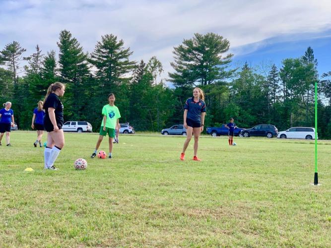 Professional soccer player visits Acadia Fire | Soccer | mdislander.com