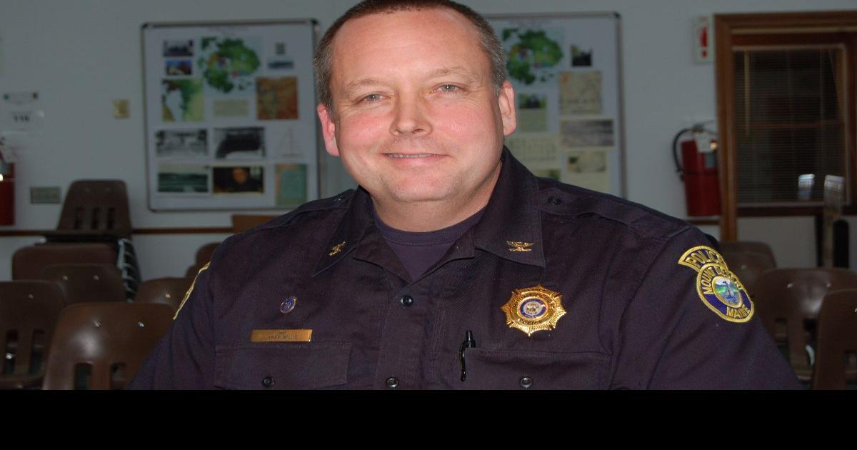 Council signs resolution on police chief’s retirement | News ...
