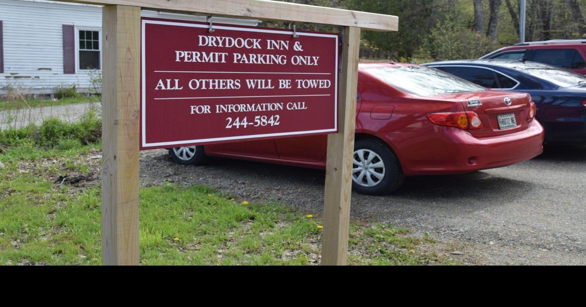 Neighbors question parking lot | News | mdislander.com