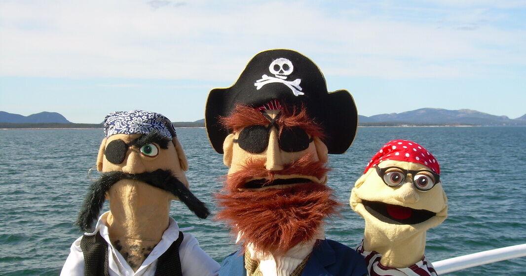 Pirate-themed puppets kick off summer reading program in Southwest ...