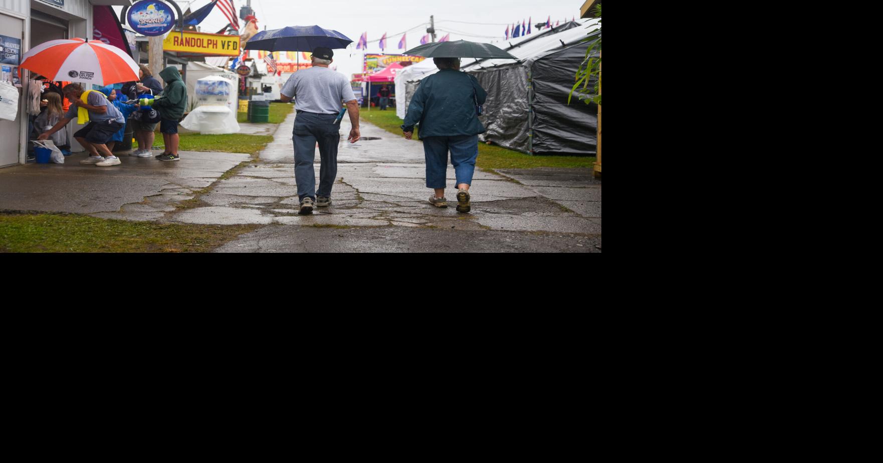 Lazing on a rainy afternoon at the fair | News | meadvilletribune.com