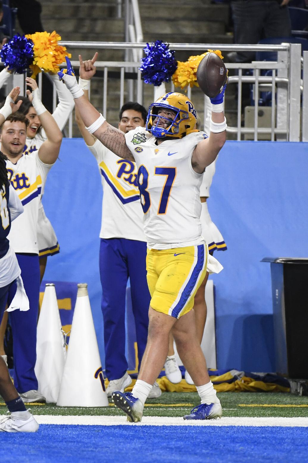 Pitt football begins tight end rebuild under Brent Davis | Sports ...