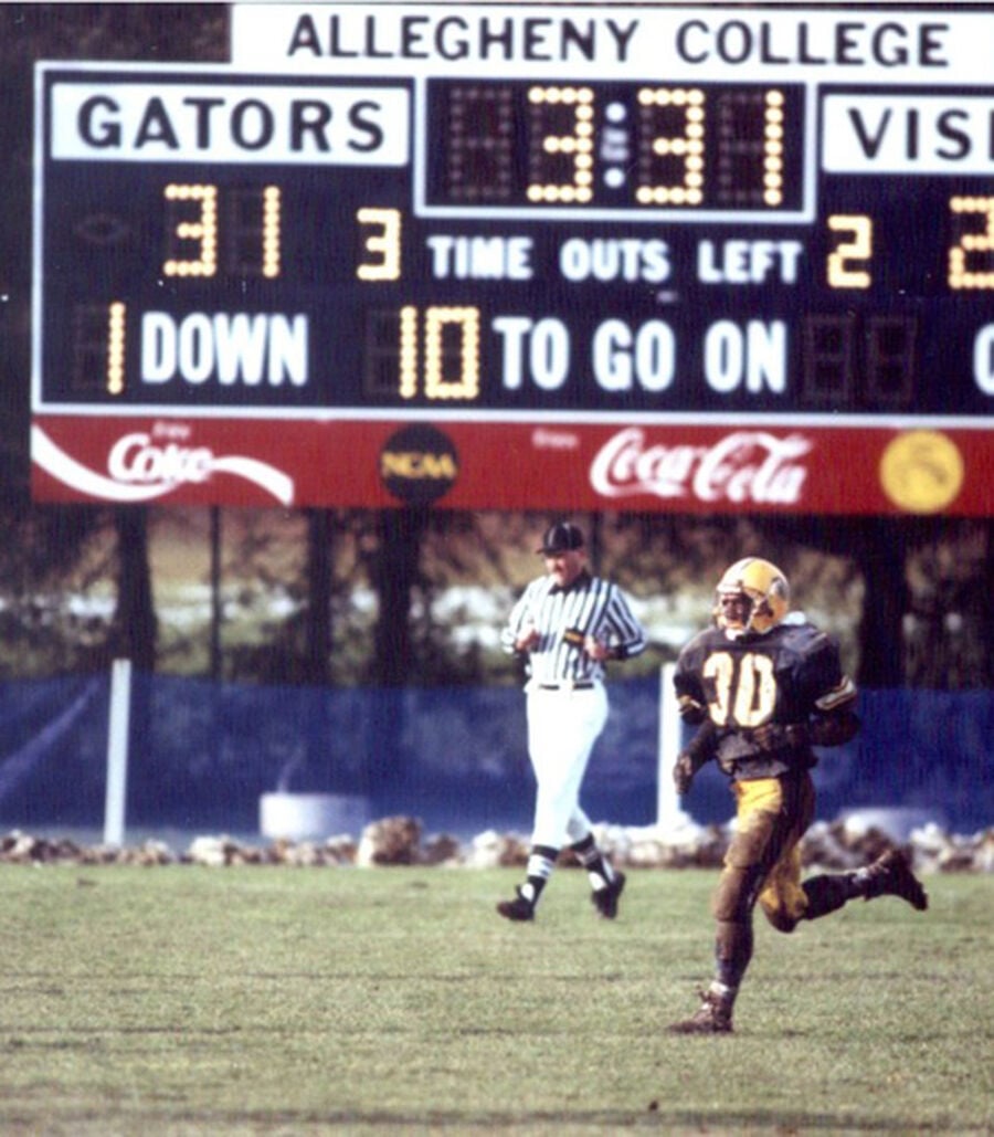COLLEGE FOOTBALL: Allegheny Gators set standard with 1990 D-III ...