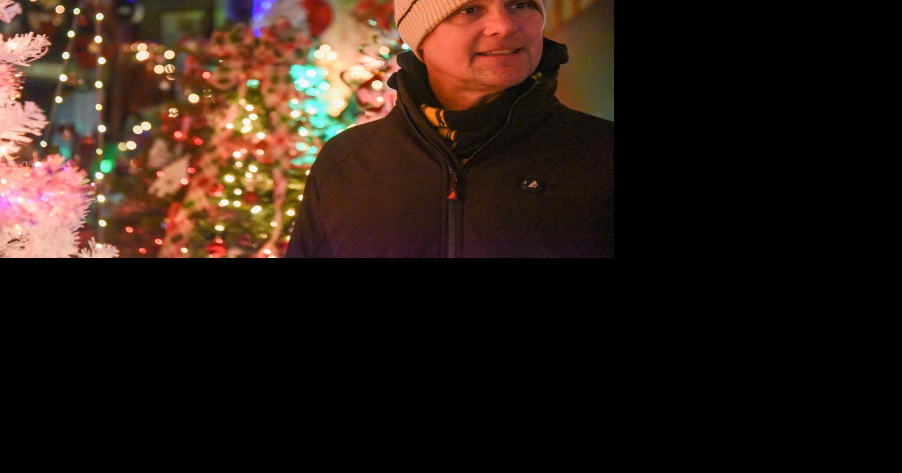 SLIDESHOW: Mickel's Barn - Christmas Display | Local News ...