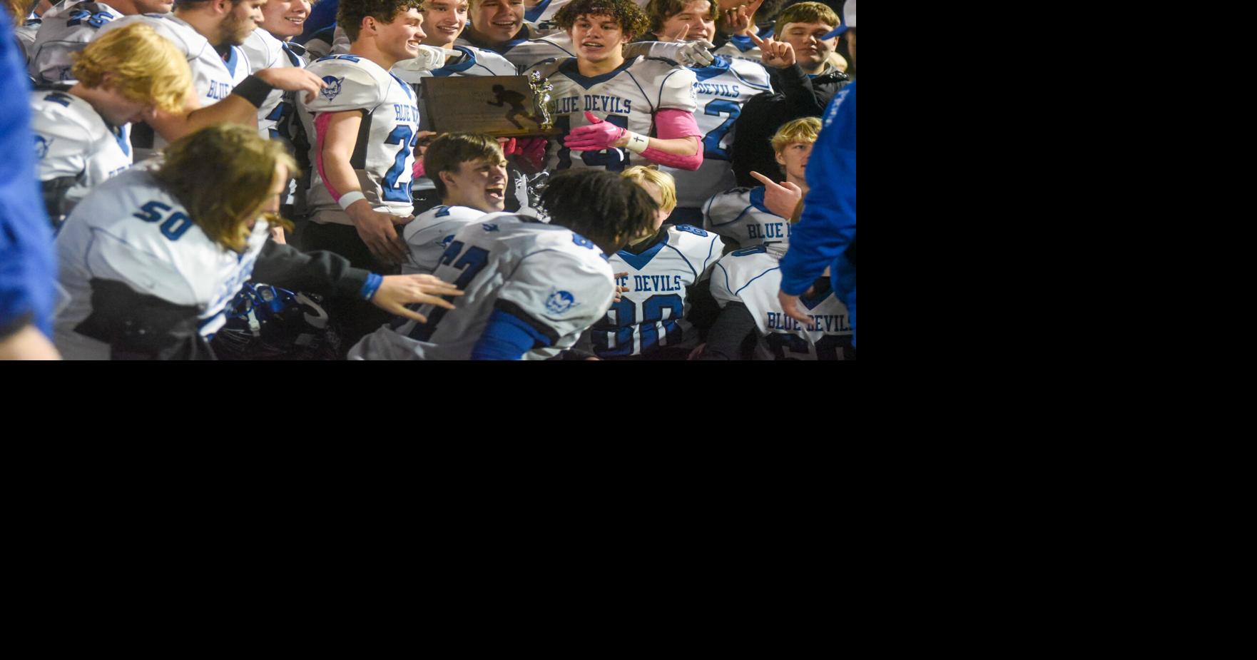 Blue Devils top Sailors 32-29 for D-10 crown | Local Sports ...