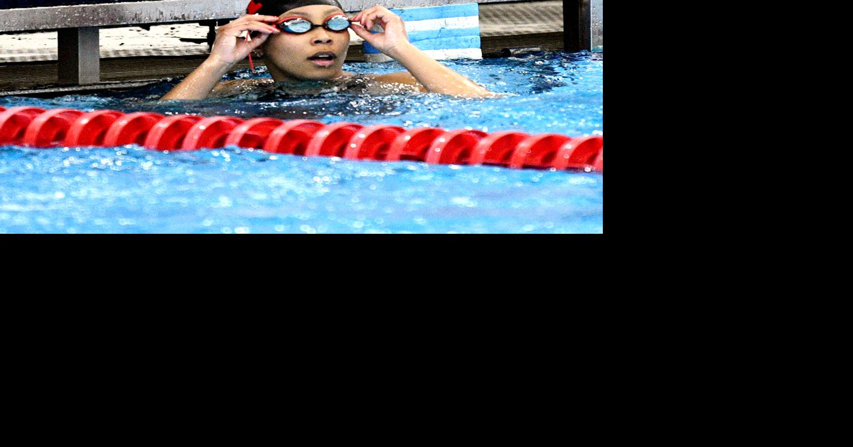 Bloss named 3A swimmer of the meet at district competition | Local ...