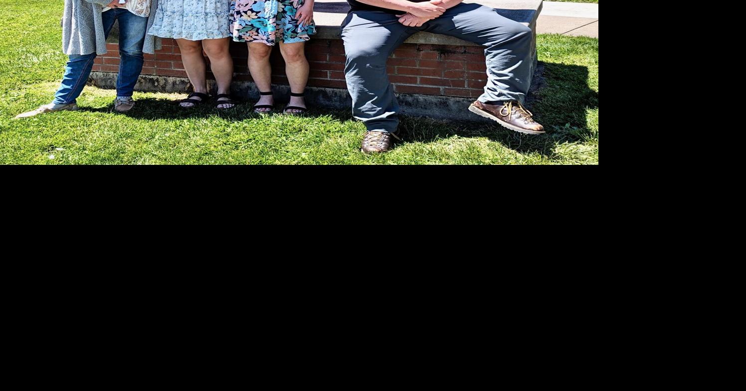 Zylak and Anderson Scholarships | Community | meadvilletribune.com