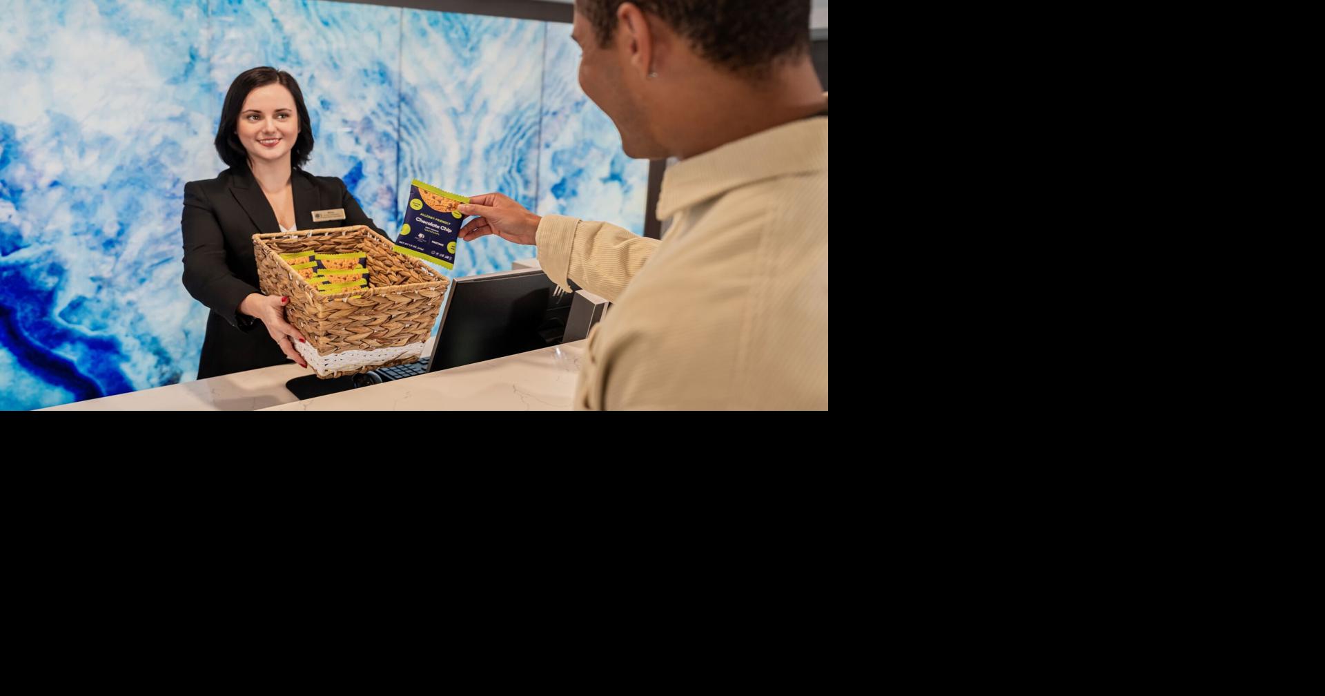 Starting Today, This Iconic Chocolate Chip Cookie Welcome Is More ...