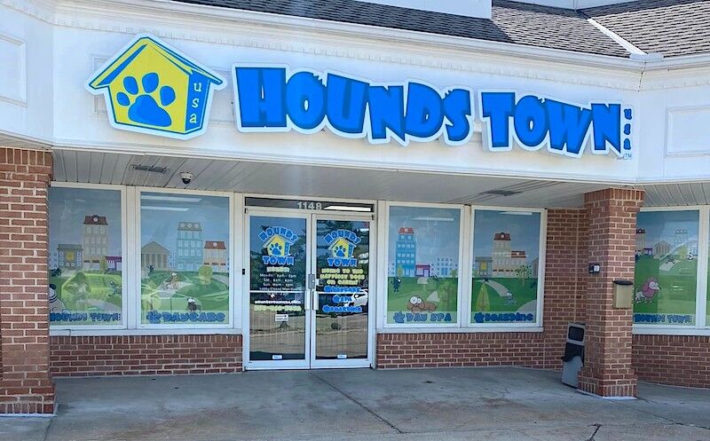 Brunswick's Hounds Town USA Offers Pampering & Play for Pups | Pets ...
