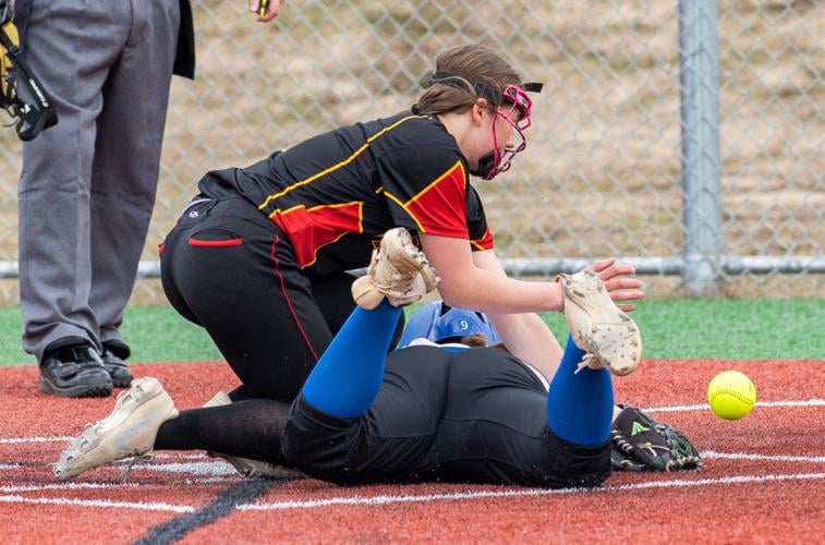 Mariners take it to Rangers early, 12-1 | Sports | mesabitribune.com