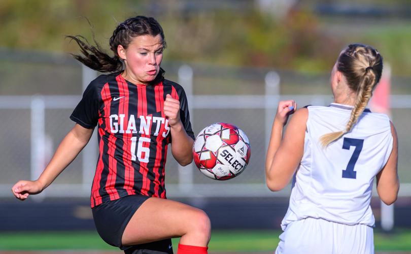 'Jackets soccer gets by Giants, 1-0 | Featured | mesabitribune.com