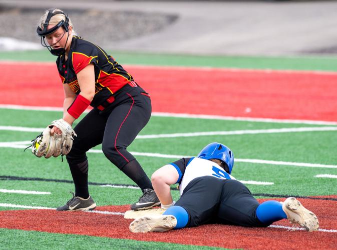 Mariners take it to Rangers early, 12-1 | Sports | mesabitribune.com