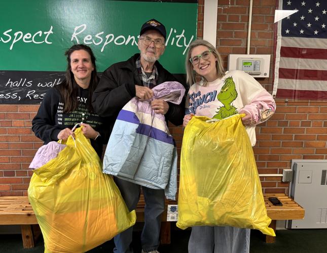 Nashwauk KC gives ‘Coats for Kids’ | Local | mesabitribune.com