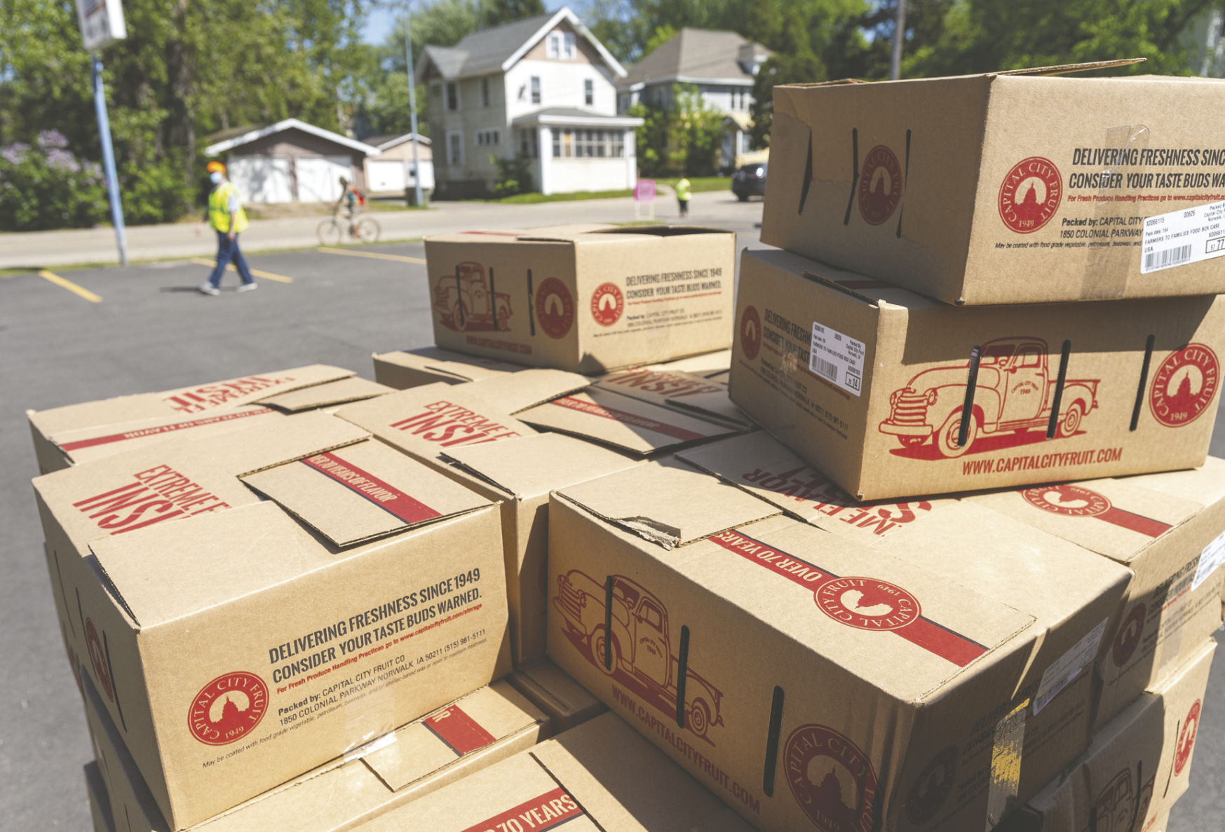 UW, AEOA team up on food distribution | Local | mesabitribune.com