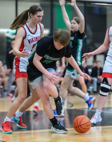 Wolverines battle Lumberjacks for section crown tonight in Duluth ...