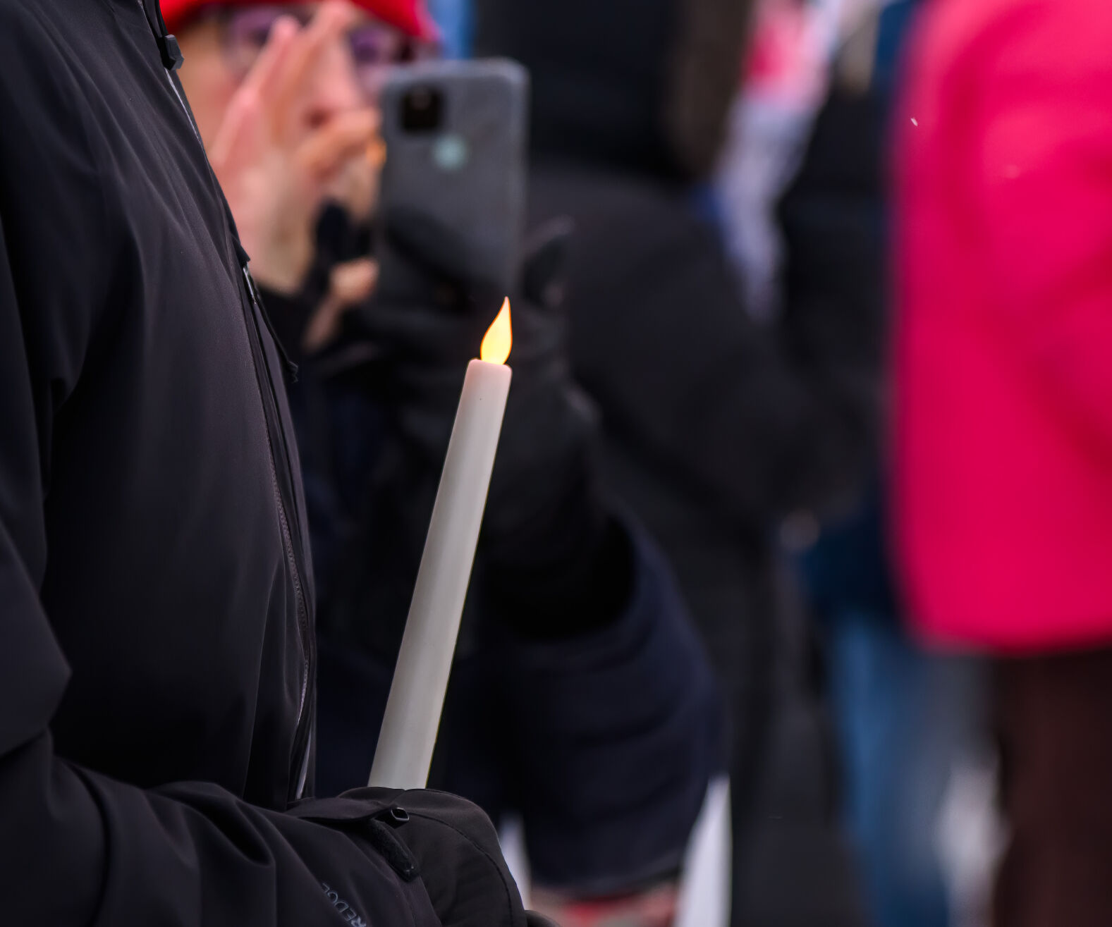 Ice Out for Good Vigil | Gallery | mesabitribune.com