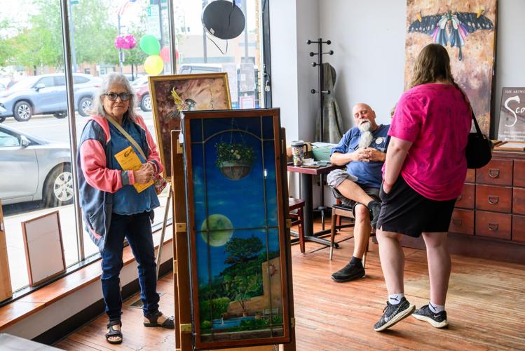 Gallery Hop | Gallery | mesabitribune.com