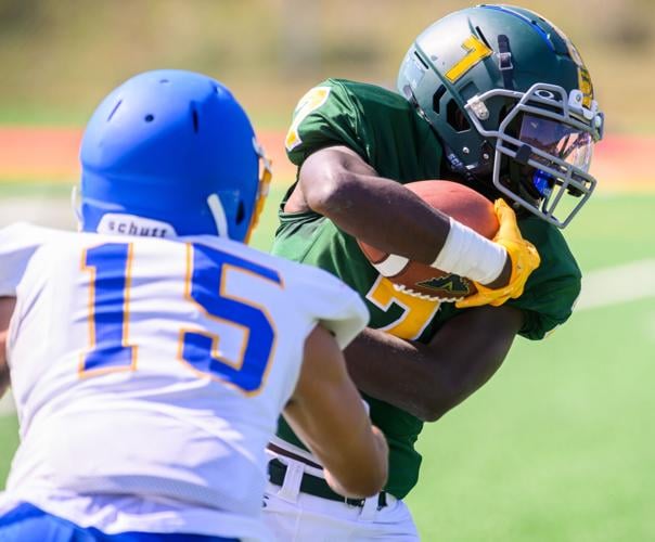 Mesabi Range-Vermilion Football | Gallery | mesabitribune.com