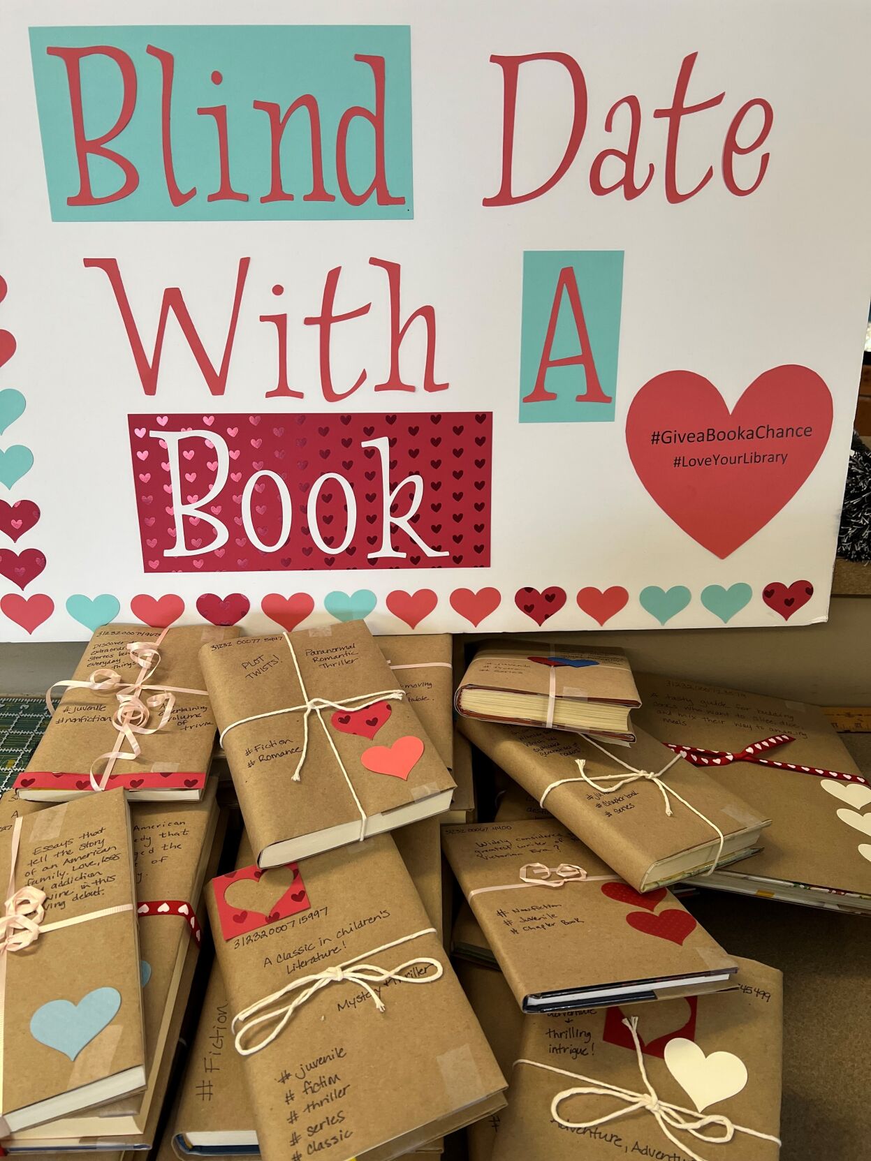 Library introduces a "Blind Date with a Book" | Local | mesabitribune.com
