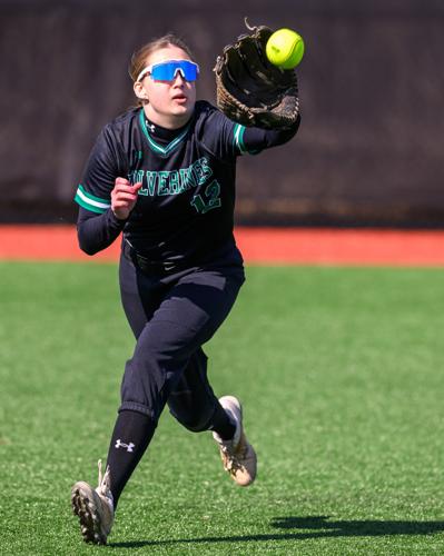 Rock Ridge-Duluth East Softball | Gallery | mesabitribune.com