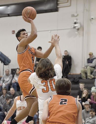 Tigers' defense propels offensive explosion | Sports | mesabitribune.com