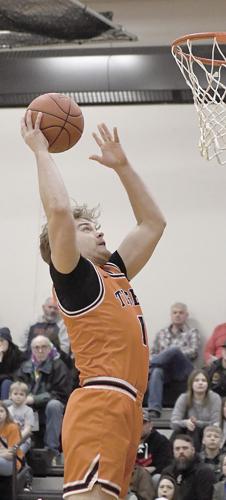 Tigers; speed is too much for Spartans | Sports | mesabitribune.com