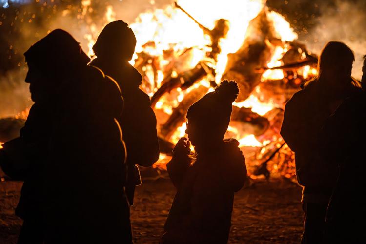 Virginia Community Bonfire | Gallery | mesabitribune.com