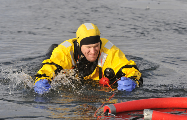 Cold Water Training | Gallery | mesabitribune.com