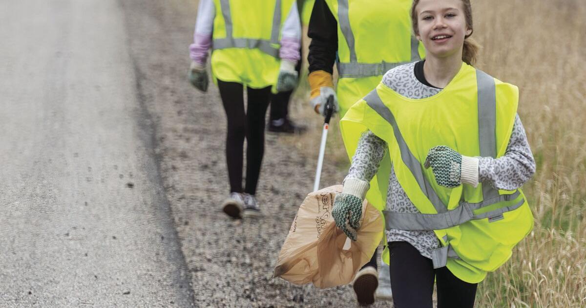 Clean up crew | Local | mesabitribune.com