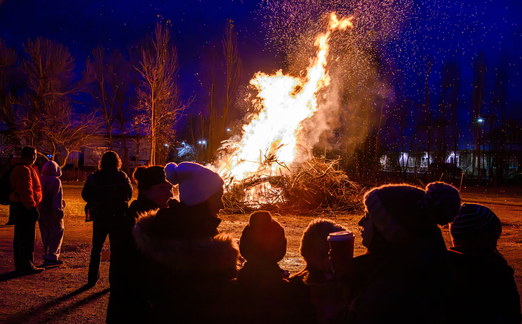 Holiday Bonfire | Gallery | mesabitribune.com