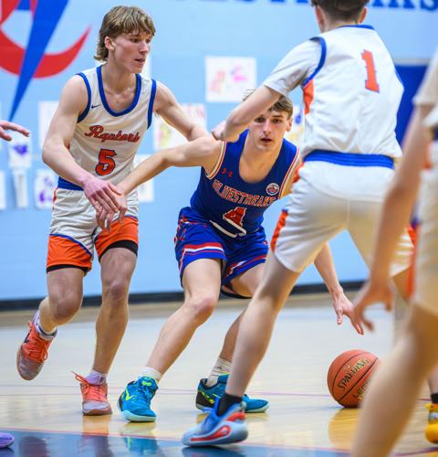 Raptors down Bluestreaks, 70-56 | Sports | mesabitribune.com