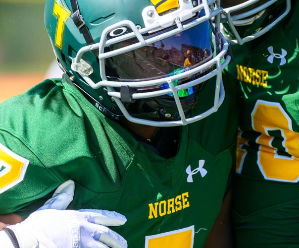 Mesabi Range-Vermilion Football | Gallery | mesabitribune.com