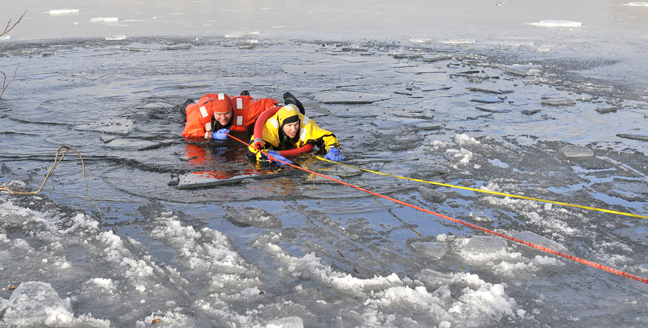 Cold Water Training | Gallery | mesabitribune.com