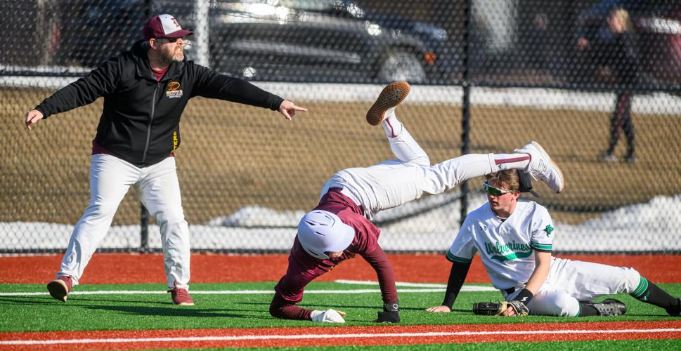 Hunters rally for 5-4 win over Wolverines | Sports | mesabitribune.com