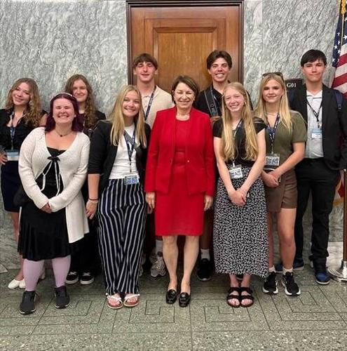 U.S. Senator Amy Klobuchar meets with Chisolm Close Up students | Local ...