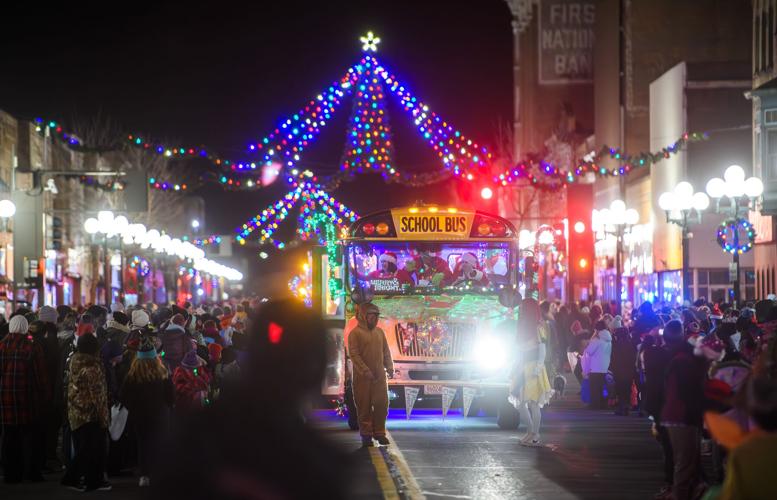 Twilight Holiday Parade and Fireworks | Gallery | mesabitribune.com