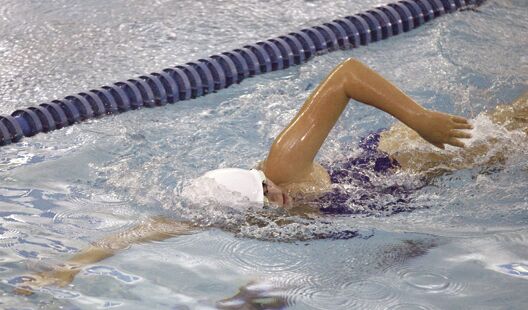 Blue Devils swim past Bluestreaks 55-46 | High School | mesabitribune.com