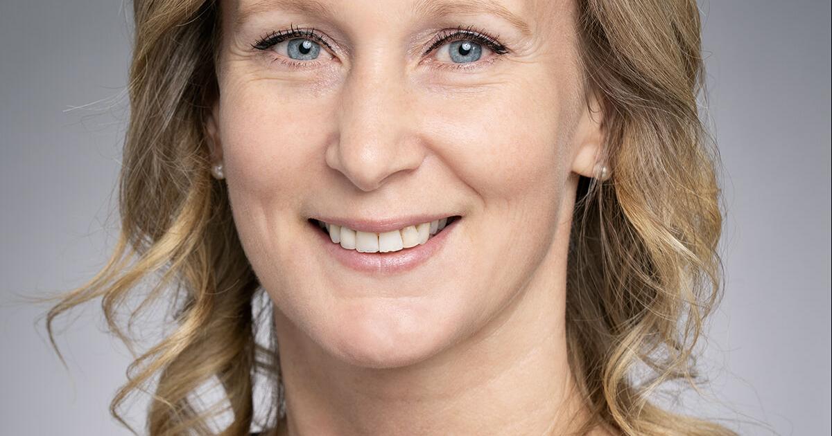 Sen. Keri Heintzeman takes oath of office | News | mesabitribune.com