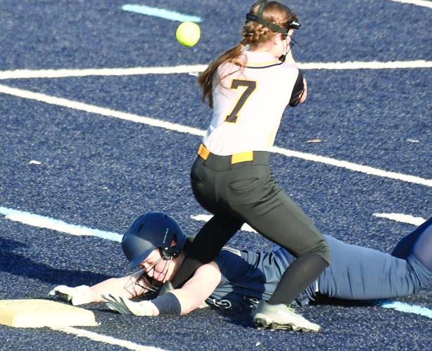 'Jacket softball nine picks up first win | Sports | mesabitribune.com
