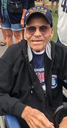90-year-old vet Martin Hanson proud to raise flag at Twins game | Local ...