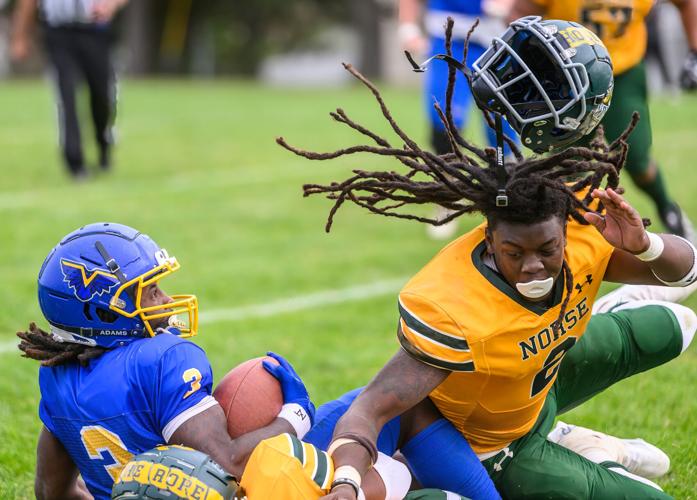 Ironhawks earn first win, down Norse 18-14 | Sports | mesabitribune.com