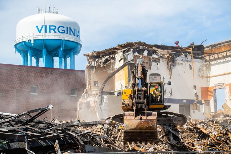 Malone Hall Demolition | Gallery | mesabitribune.com