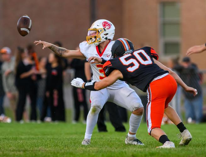 Cherry-Mountain Iron-Buhl Football | Gallery | mesabitribune.com