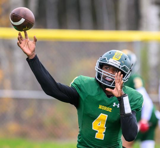 Mesabi Range-Vermilion Football | Gallery | mesabitribune.com