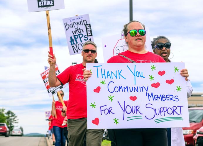 Minnesota Nurses Strike | Gallery | mesabitribune.com