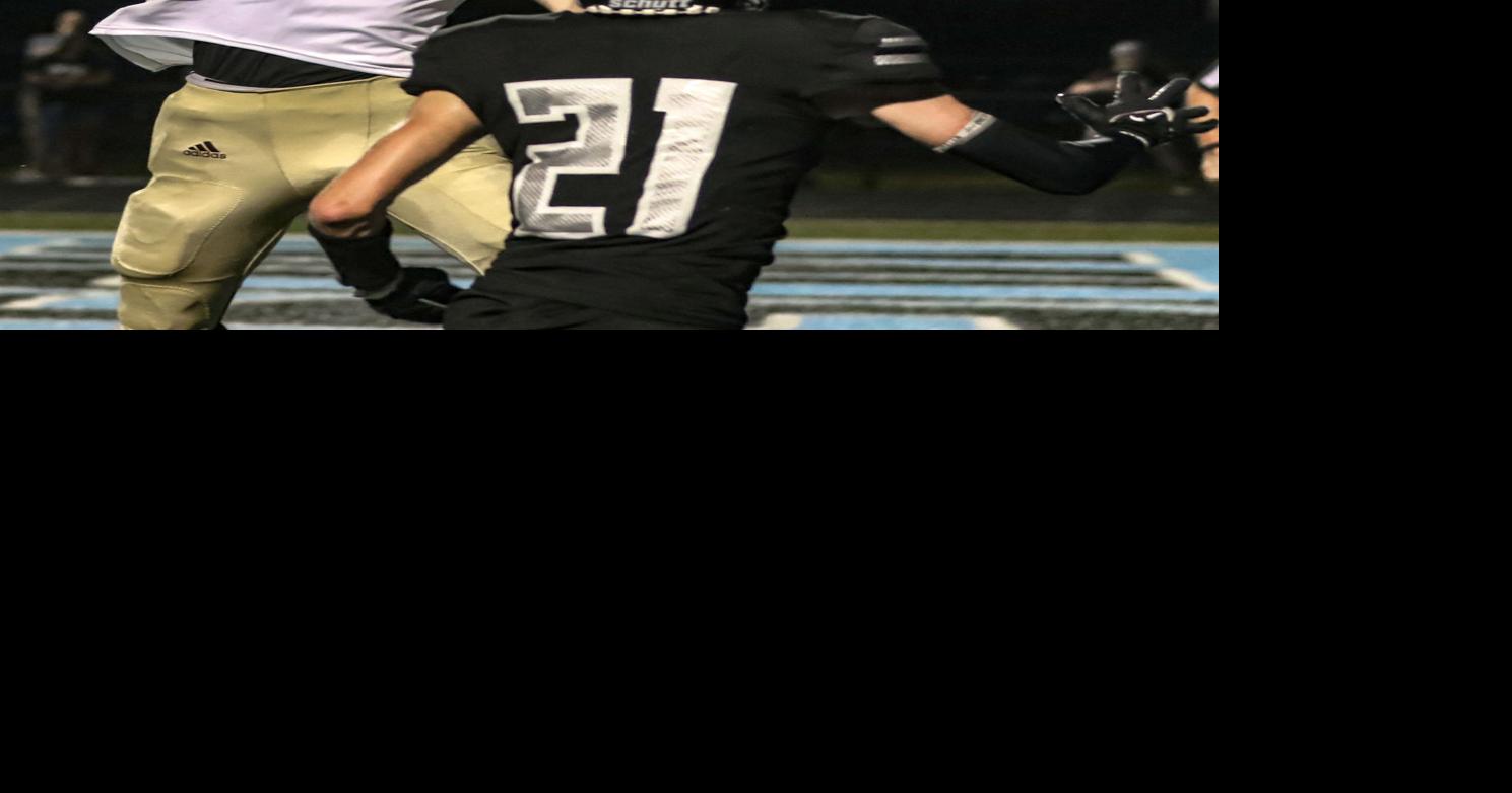 Football team comes out victorious against Muhlenberg | Mclean County ...