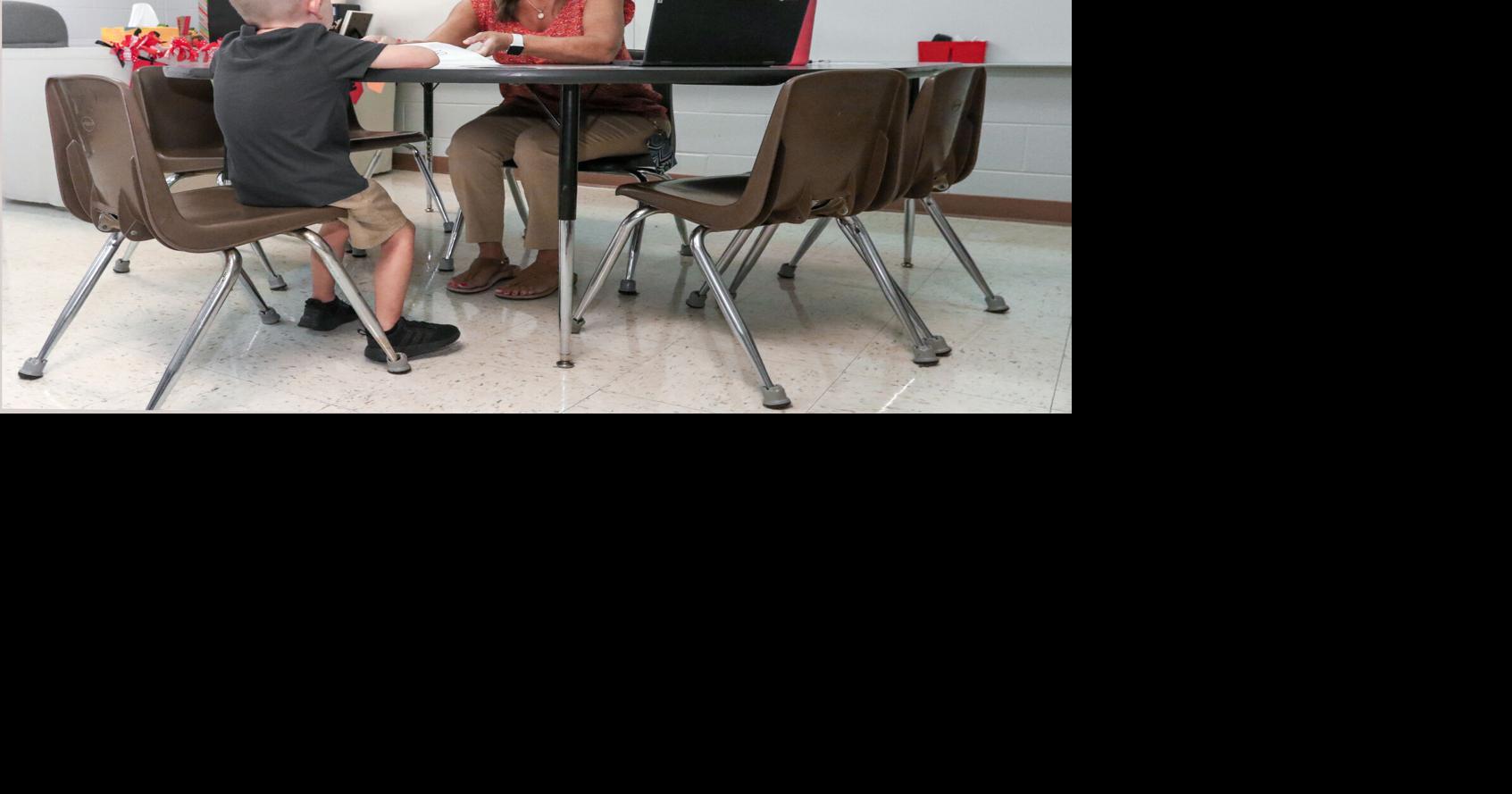 Providing support: 2 DCPS staff awarded for 'exemplary' work | Features ...