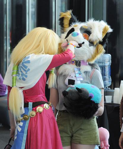 OMG!con returns to convention center | News | messenger-inquirer.com