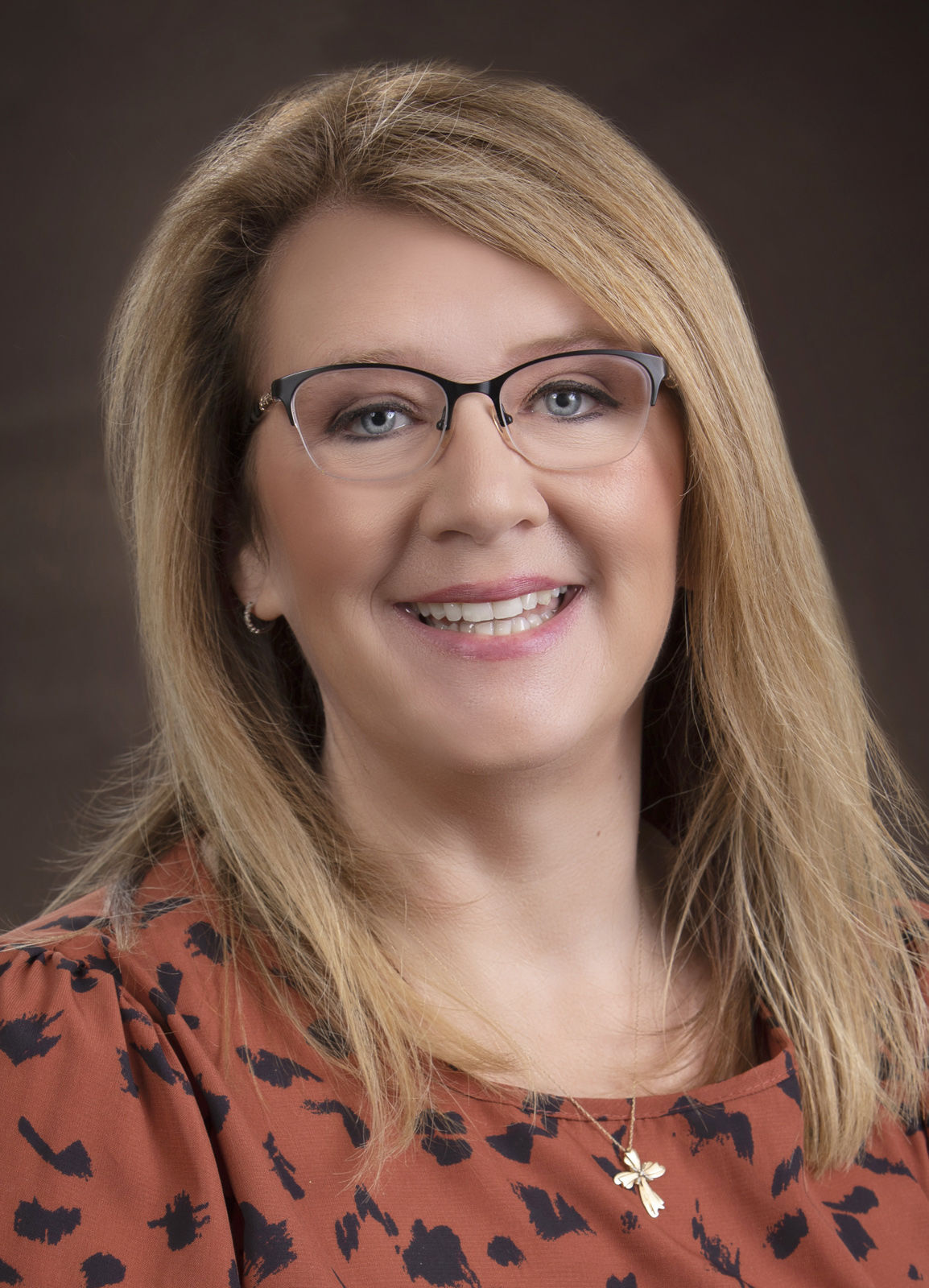 Brenda Fowler's Instagram, Twitter & Facebook on IDCrawl